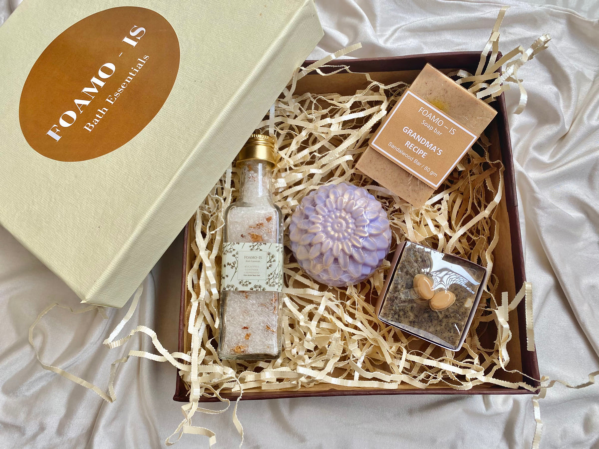 GIFT HAMPERS – FOAMO